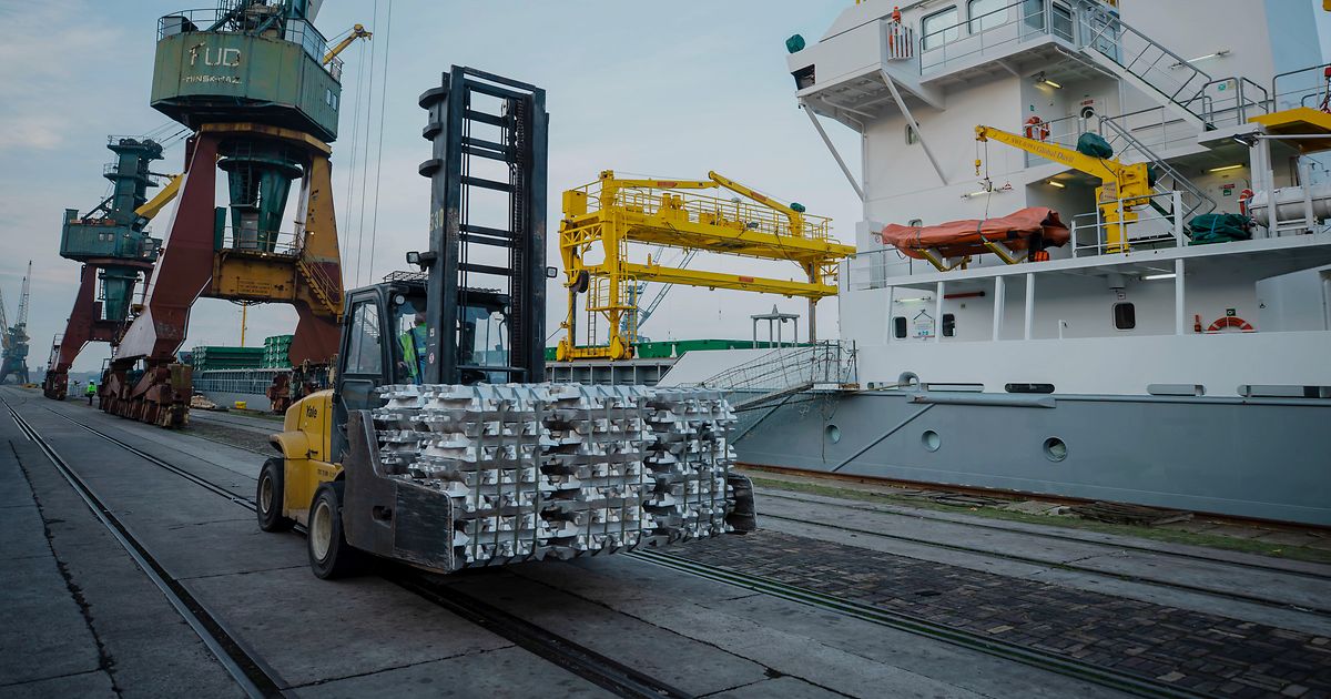 Handling of general cargo