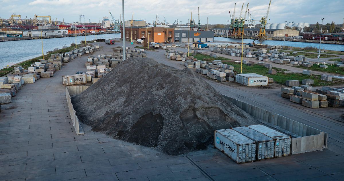Sale of construction aggregates